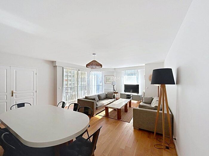 Appartement à louer - Auteuil Sud, Paris ème arrondissement - 4 pièces - 3 chambres