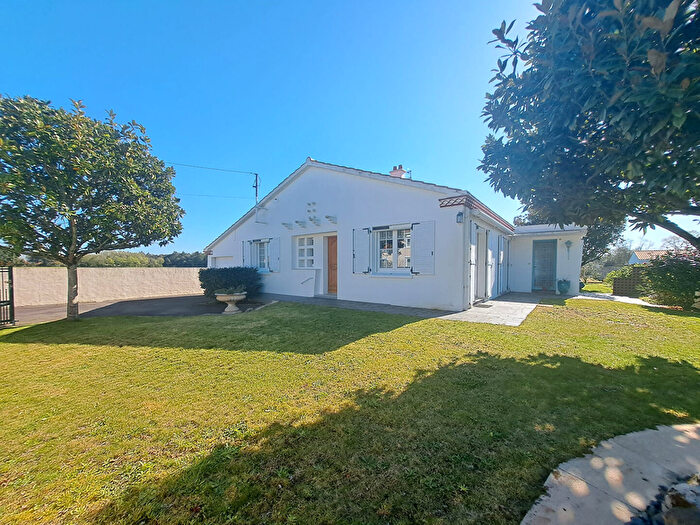 Maison 5 pièces à Challans, Saint Dominique, Route des Sables dOlonne, à vendre