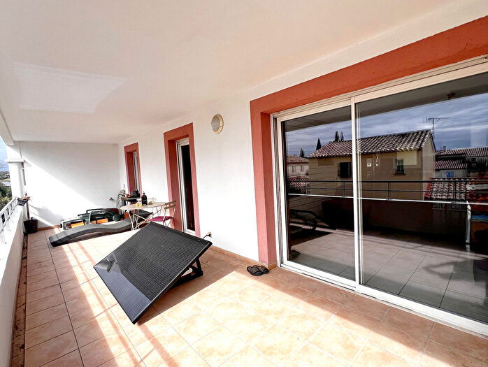 Appartement à vendre - Salon-de-Provence, Lurian, Guinemer, Basses Viougues - 3 pièces - 2 chambres