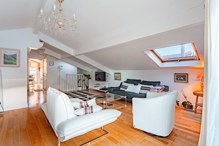 Appartement à vendre - Biarritz, Centre-ville Est - 4 pièces - 3 chambres