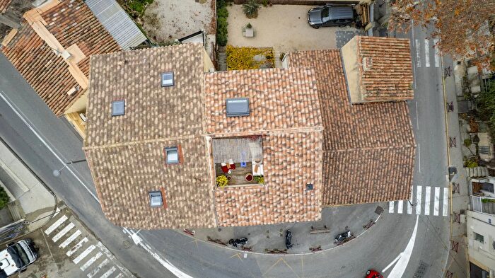 Maison 7 pièces à vendre - Saint-Cyr-sur-Mer, Centre-ville, La Deidière