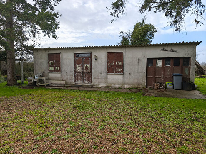 Maison à vendre - La Suze-sur-Sarthe - 2 pièces - 1 chambre