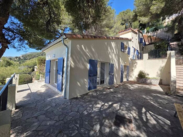 Village-Cros de Caste-Coupiere-Mont Gros, Roquebrune-Cap-Martin - Maison 3 pièces à louer