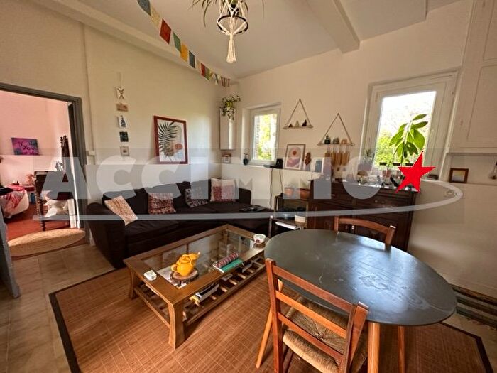 Appartement à louer - Lanta - 3 pièces - 2 chambres