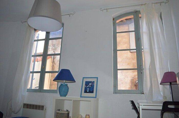 Appartement à louer - Mas de la Capelière-Sambuc-Palunette-Saint Seren, Arles - 1 pièce