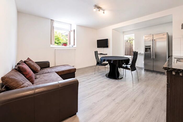 Appartement 2 pièces à Bernex, à vendre