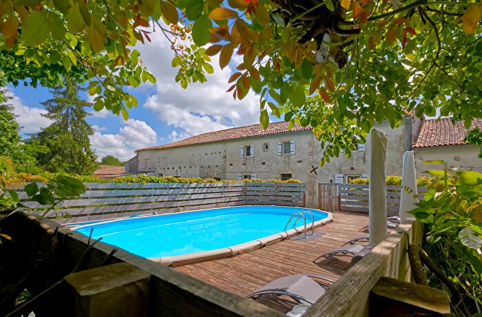 Melleran : Maison 14 pièces à vendre