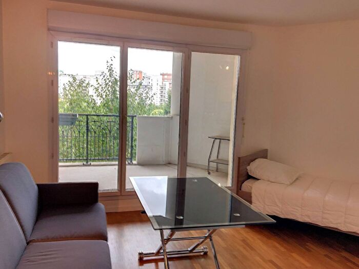 Appartement 1 pièce à Faubourg de lArche, Courbevoie, à louer