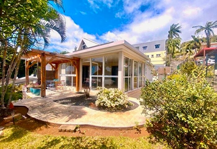 Maison à vendre - Saint-Denis, Providence, Les Camélias - 6 pièces - 5 chambres