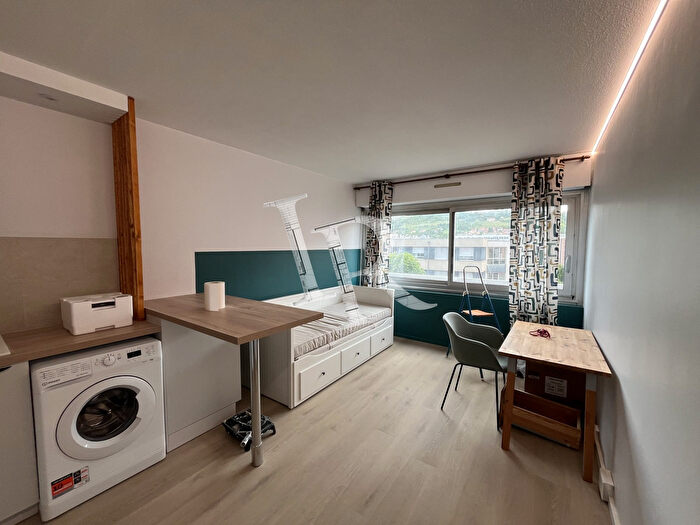 Appartement à louer - Le Puy-en-Velay, Breuil, Carmes - 1 pièce