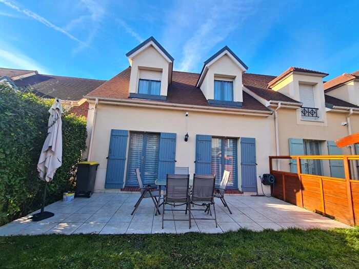 Maison à vendre - Lésigny - 4 pièces - 3 chambres