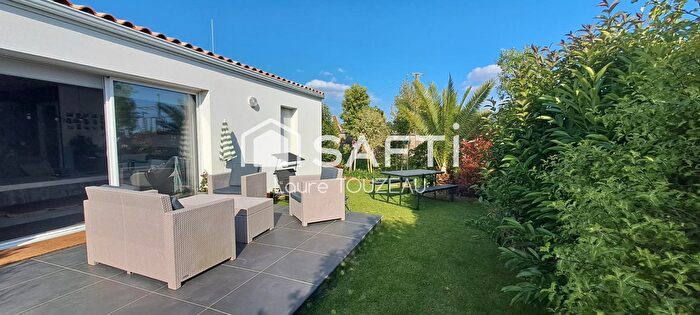 Maison à vendre - Lîle-dOlonne - 5 pièces - 3 chambres