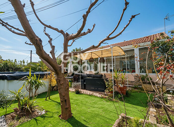 Maison à vendre - Carpentras, Ouest - 4 pièces - 2 chambres