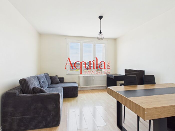 Villeurbanne, Croix Luizet : Appartement 3 pièces à louer