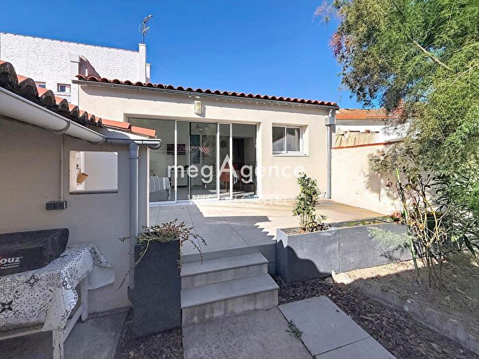 Les Sables-d'Olonne, Les Roses, Route du Château d'Olonne - Maison 4 pièces à vendre