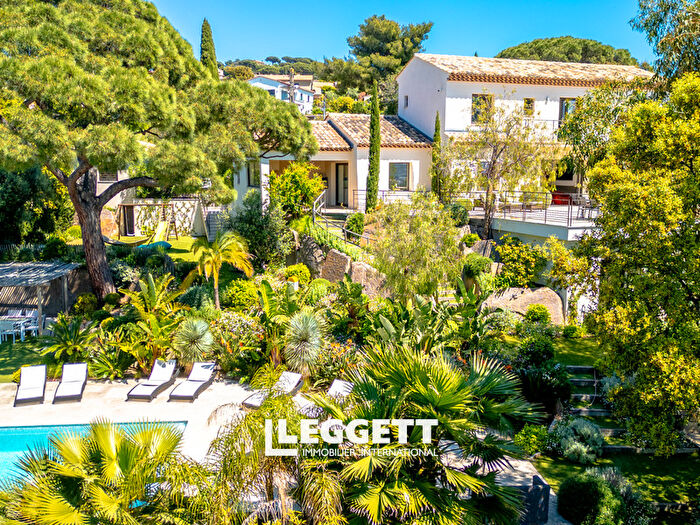 Maison à vendre - Sainte-Maxime, Saquèdes, Quilladou, Garonnette, Golfe - 8 pièces - 5 chambres