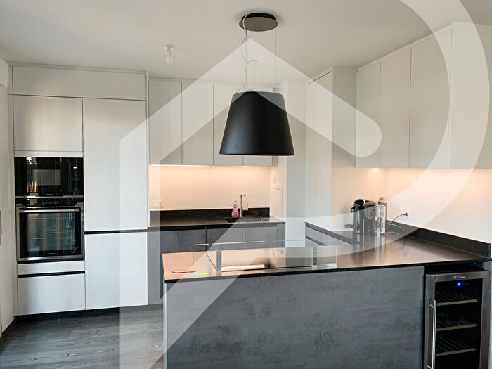 Appartement à vendre - Nanterre, Chemin de lîle - 3 pièces - 2 chambres