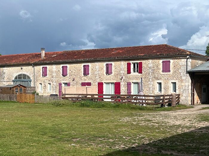 Champagne - Maison 16 pièces à vendre