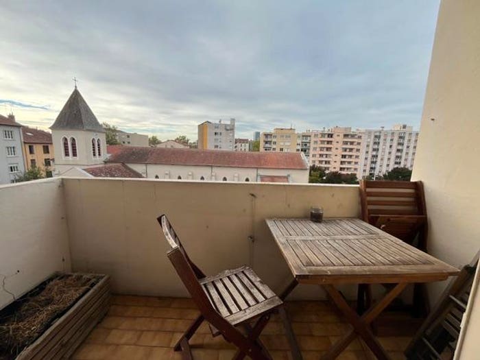 Villeurbanne, Charmettes : Appartement 4 pièces à vendre