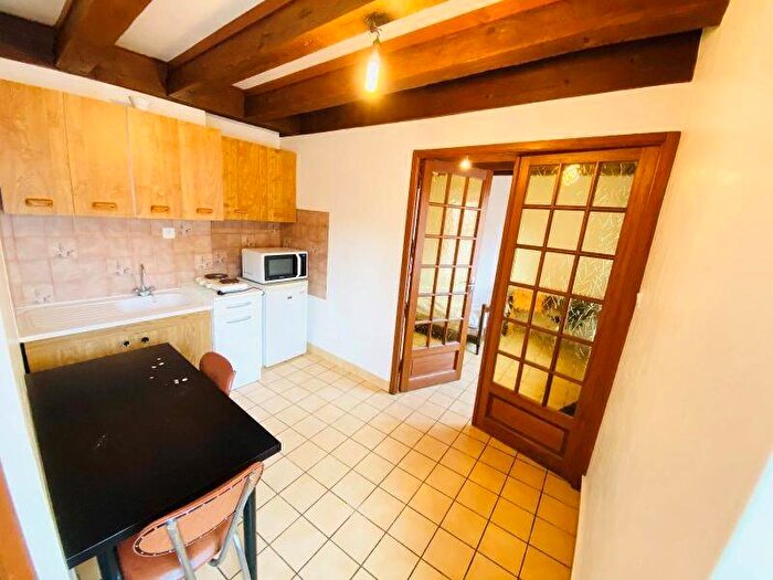 Appartement à louer - Centre Ville, Mâcon - 1 pièce