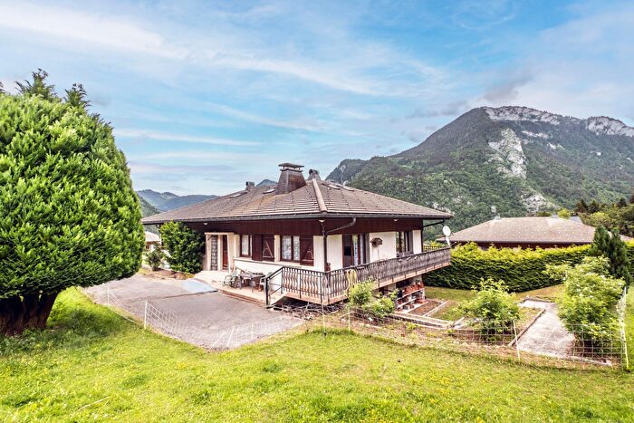 Bonnevaux : Maison 7 pièces à vendre