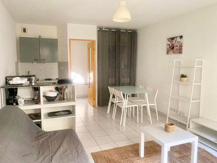Appartement 1 pièce à louer - Camplanier, Nîmes