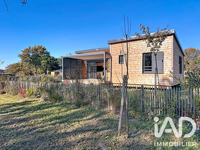 Maison 4 pièces à Ambon, à vendre