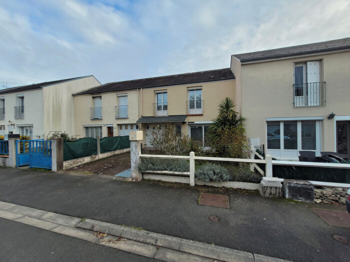 Maison à vendre - Fleury-les-Aubrais, Lignerolles, Jabotte, Hartière, Bicharderies, Herveline - 5 pièces - 4 chambres