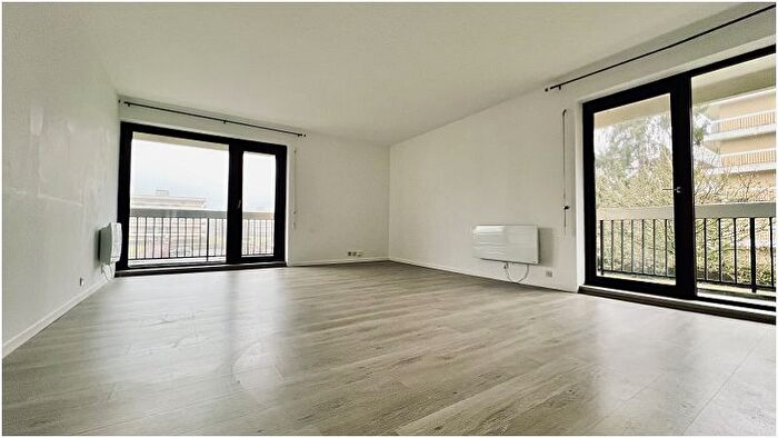 Appartement à louer - Croix, Fer à Cheval - 3 pièces - 2 chambres