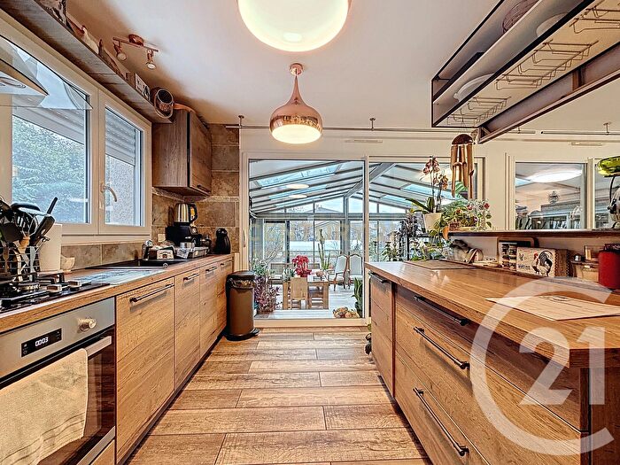 Maison à vendre - Saint-Alban-de-Roche - 7 pièces - 5 chambres