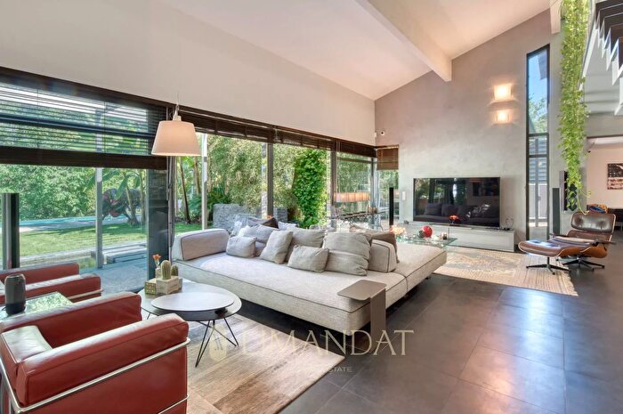 Maison à vendre - Opio - 8 pièces - 3 chambres