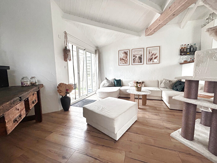 Maison à vendre - Coëx - 7 pièces - 4 chambres