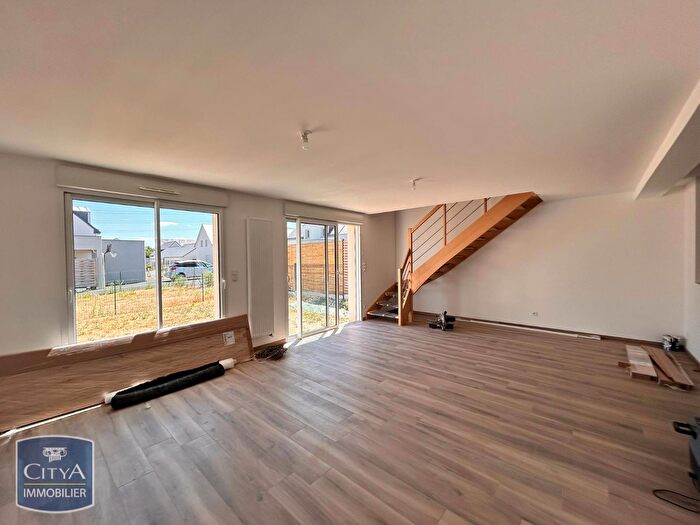 Laval, Grenoux - Maison 4 pièces à louer