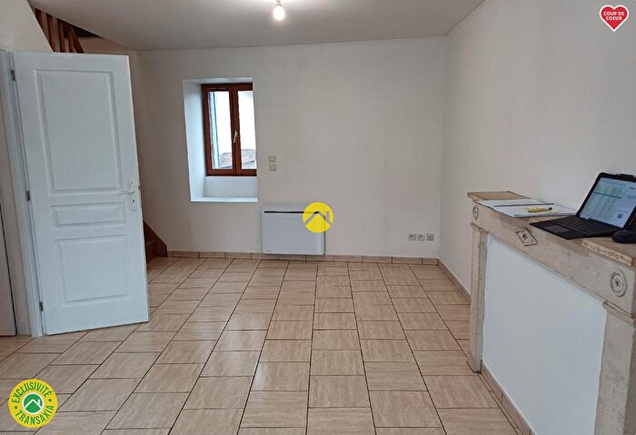 Appartement à vendre - Issoudun - 6 pièces - 3 chambres