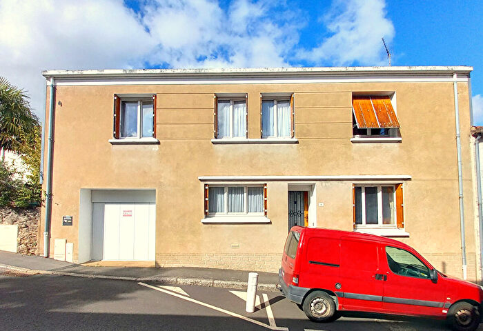 Maison à vendre - Le Loroux-Bottereau - 6 pièces - 4 chambres