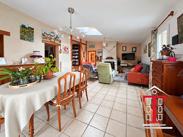 Beaufort-en-Vallée - Maison 5 pièces à vendre