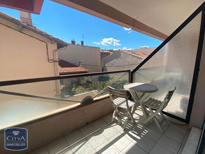 Appartement 1 pièce à louer à Nîmes, Feuchères