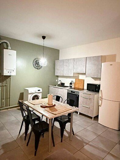 Appartement 3 pièces à Colline des Pères-Tardy, Saint-Étienne, à louer