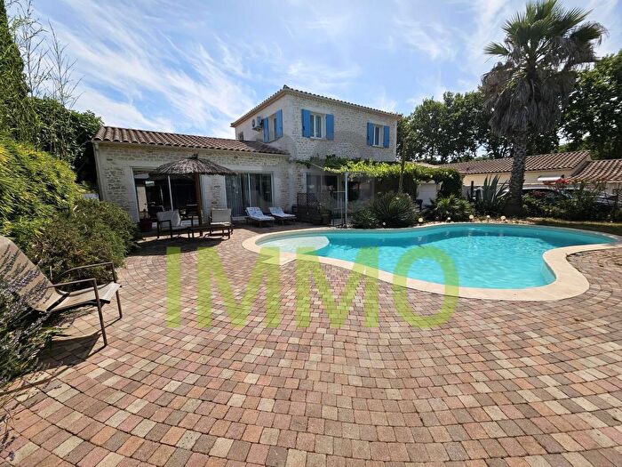 Maison à vendre - Uzès - 6 pièces - 4 chambres