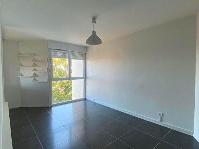 Appartement à louer - Talence, Saint-Genès, La Médoquine, Haut-Brion - 1 pièce