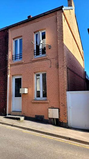 Maison à louer - Cimetiere-Eglise, Hautmont - 4 pièces - 3 chambres