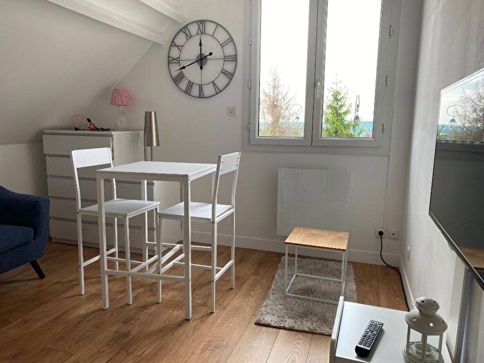 Appartement 1 pièce à louer - Bernard de Jussieu, Versailles