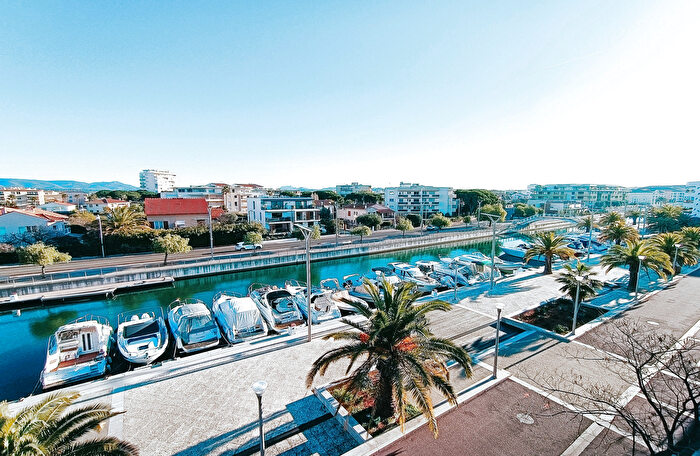 Appartement à vendre - Fréjus, Fréjus Plage - 4 pièces - 3 chambres