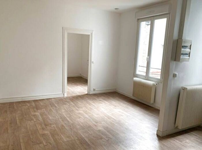 Appartement à louer - Reims - 4 pièces - 3 chambres