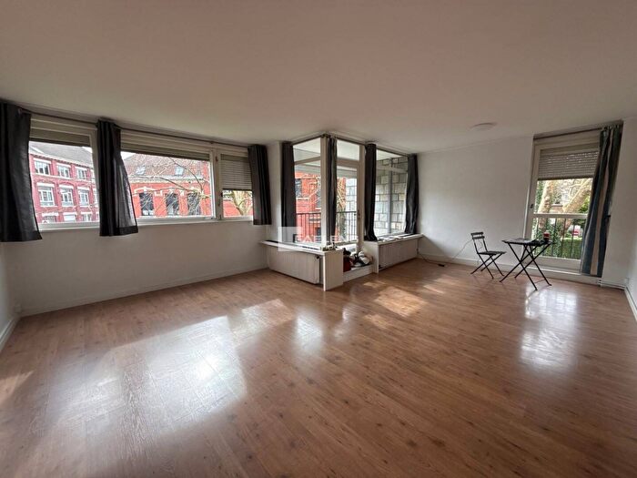 Appartement à louer - Tourcoing - 4 pièces - 3 chambres