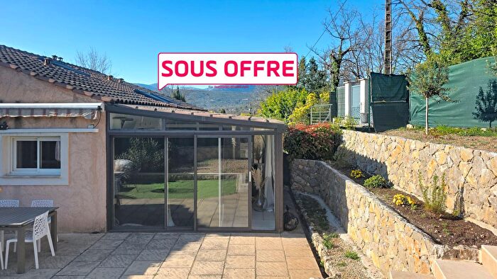 Maison 4 pièces à Saint-Cézaire-sur-Siagne, à vendre