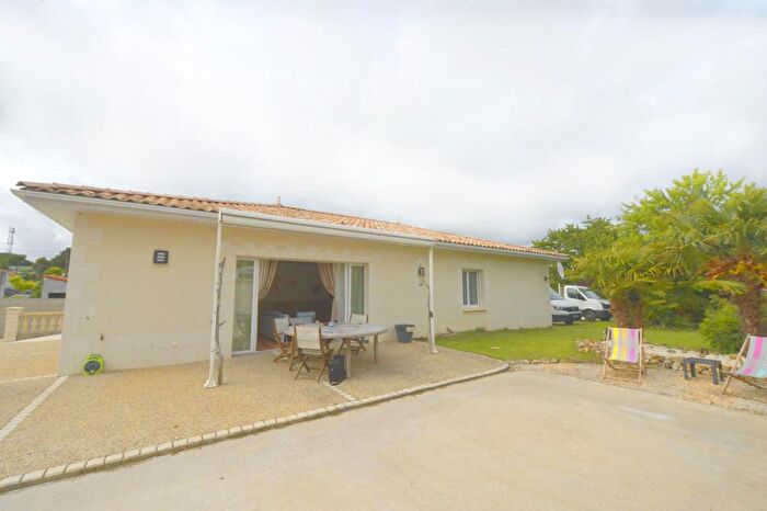 Meschers-sur-Gironde : Maison 5 pièces à vendre