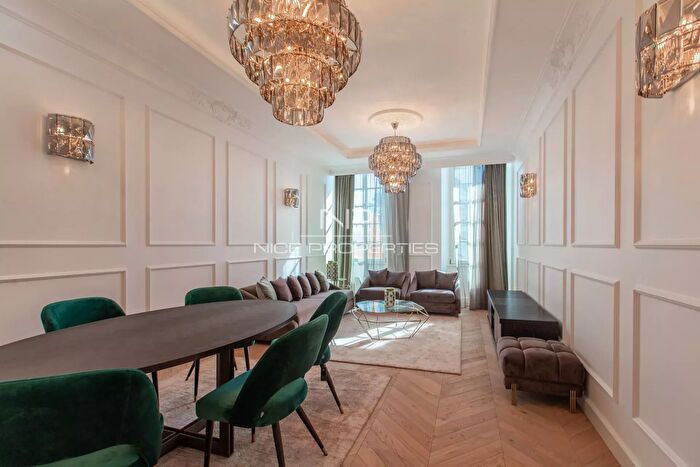 Appartement à vendre - Nice, Vieux Nice - 5 pièces - 3 chambres