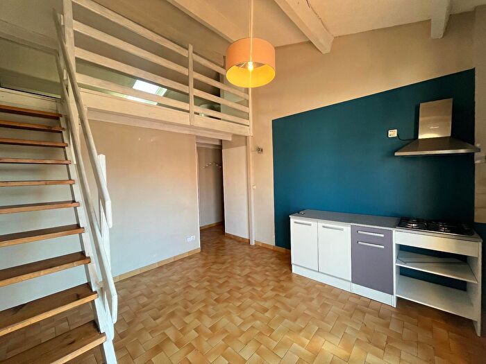 Appartement à louer - Agde, La Ville - 2 pièces - 1 chambre