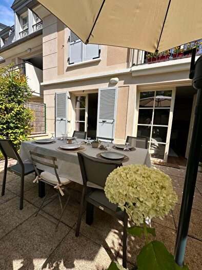 Appartement 2 pièces à Centre-Gare, Chantilly, à louer